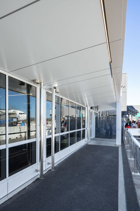 Gold Coast Airport Airside Passenger Zone (APZ) - Hutchies Modular